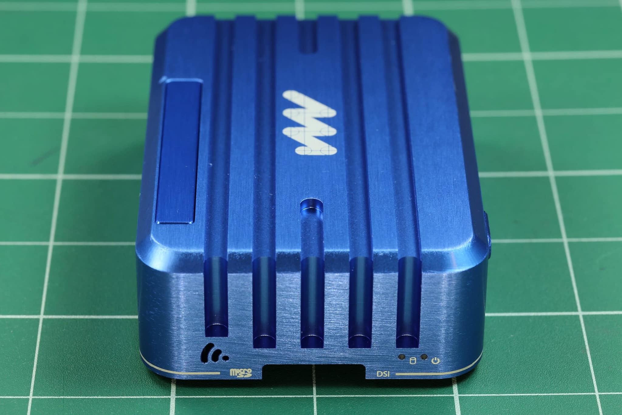 Raspberry Pi 3 Aluminum Case - Mechatronics Art